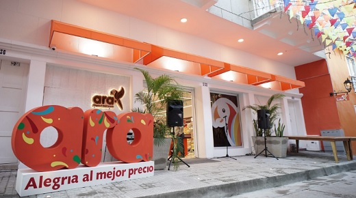 Ara abrió su tienda 1.000- Halcones y Palomas