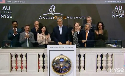 Colombiano Alberto Calderón, CEO de AngloGold Ashanti, tocó la campana ...